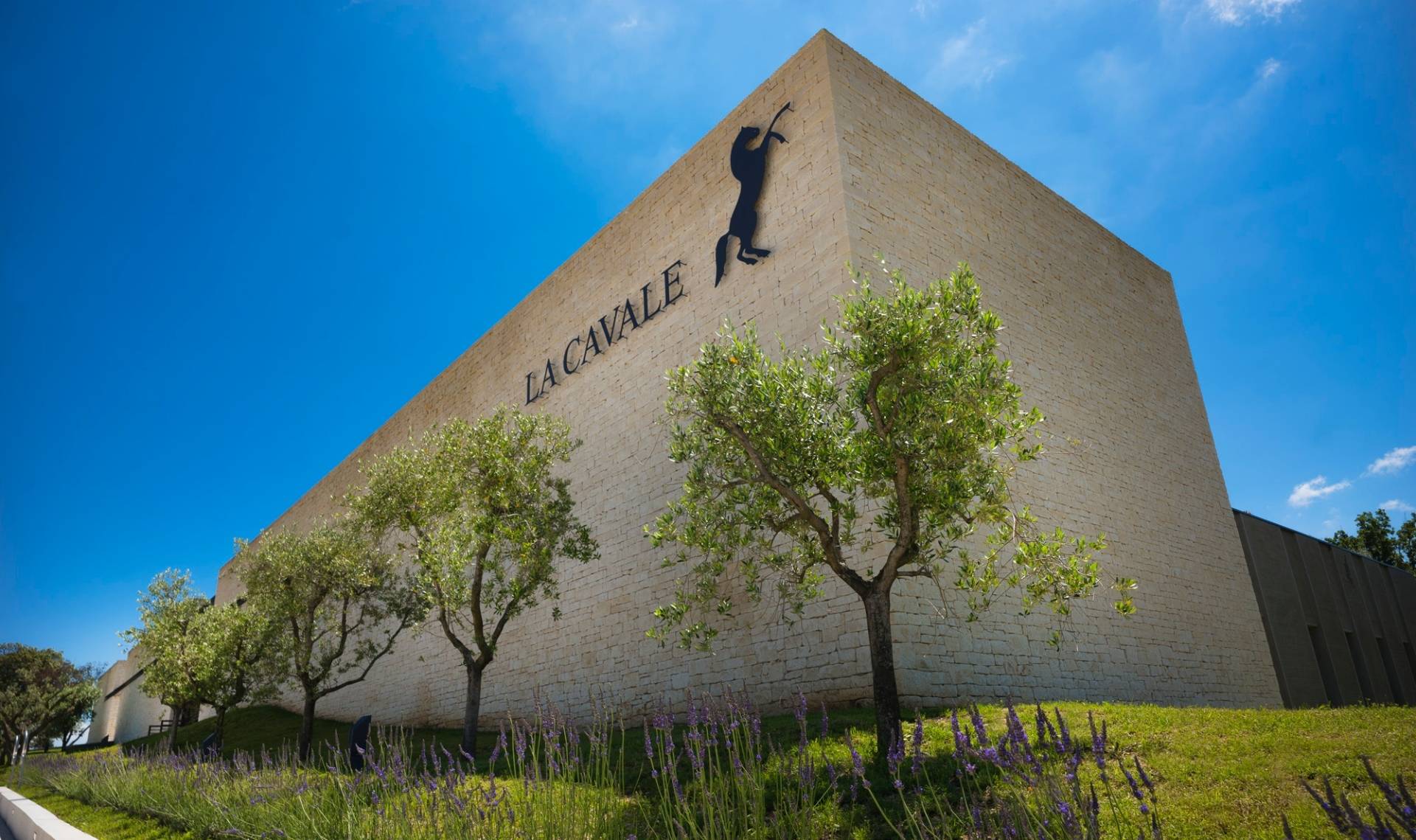 La Cavale i Cucuron: Boka ditt besök